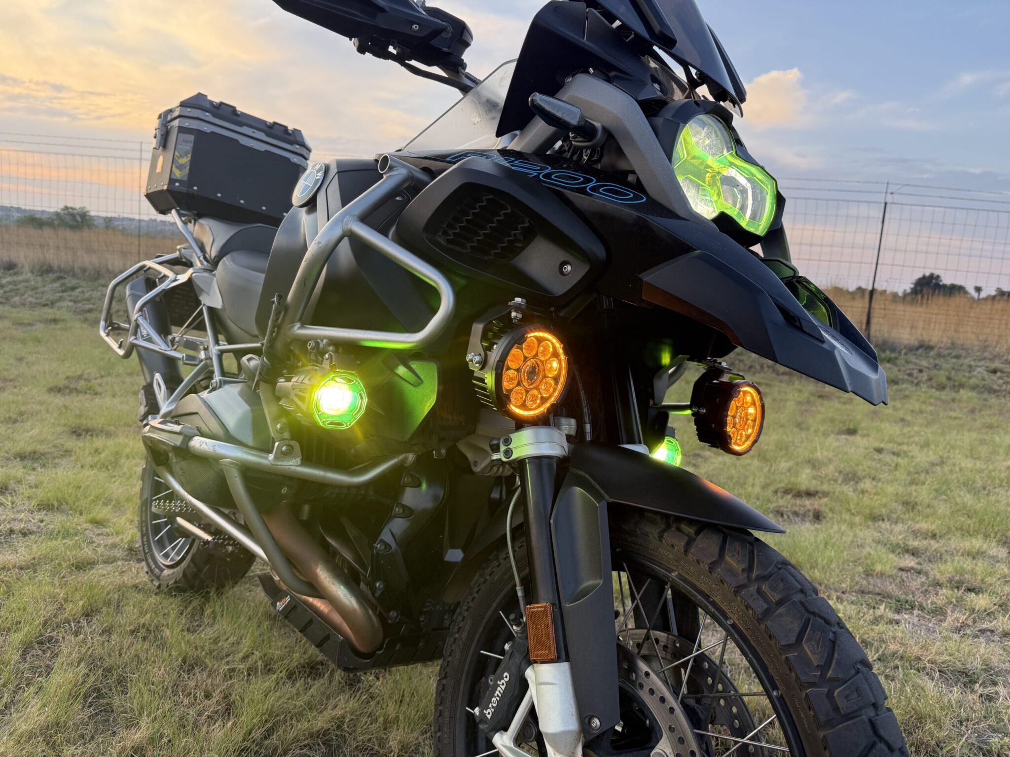 Everyday ADV MotoLights – 110W Combo Beams with DRL + Fog Lenses ...